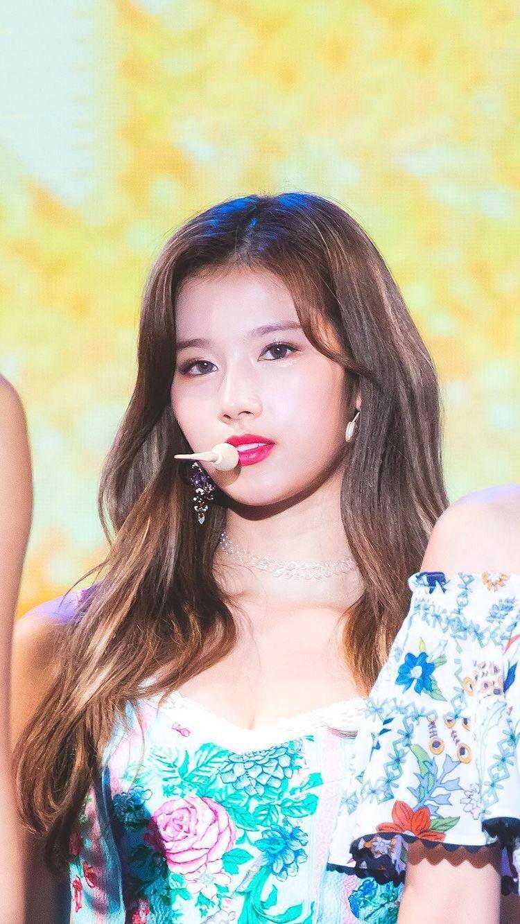 Sana with her piercing gaze | Scrolller