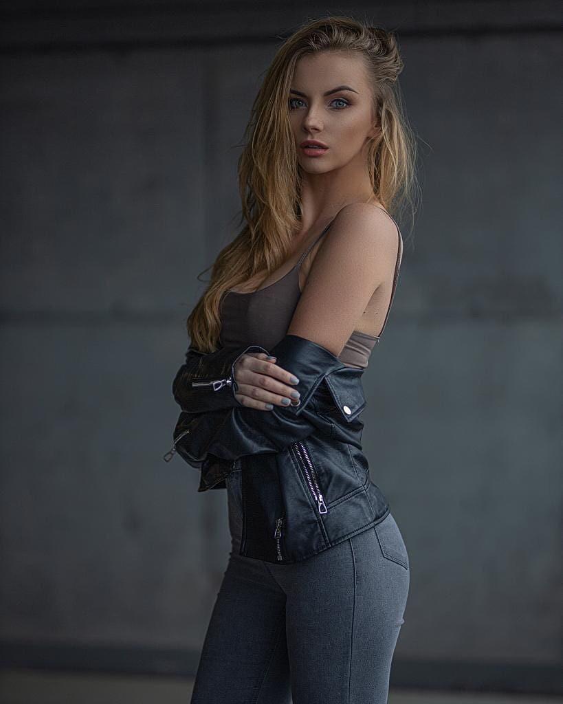 Sandra Krokos | Scrolller