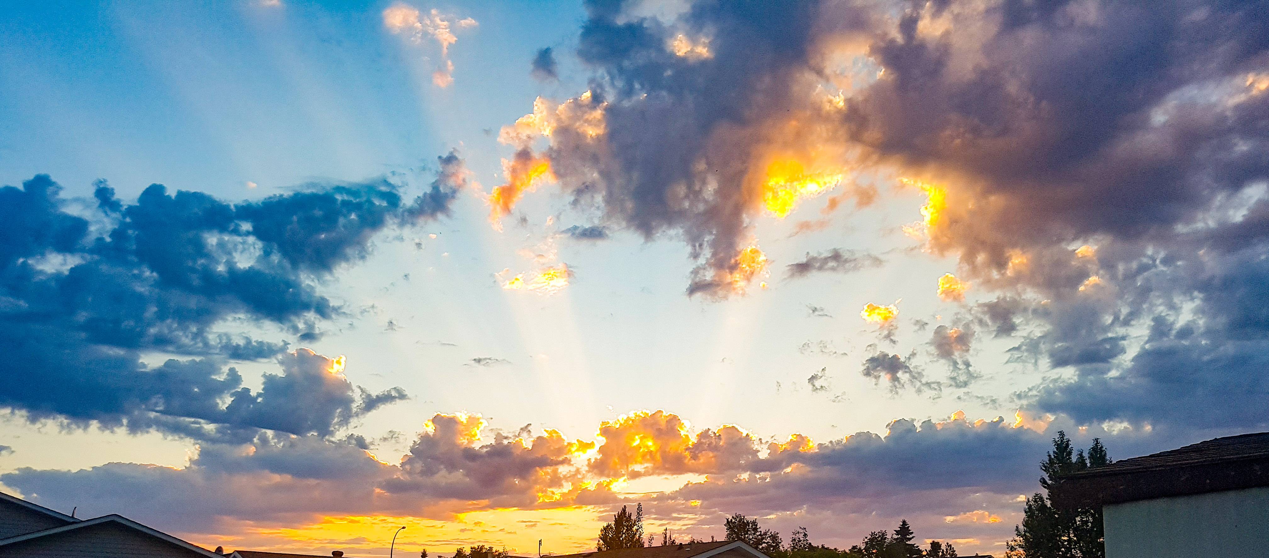 Saskatoon sunset | Scrolller