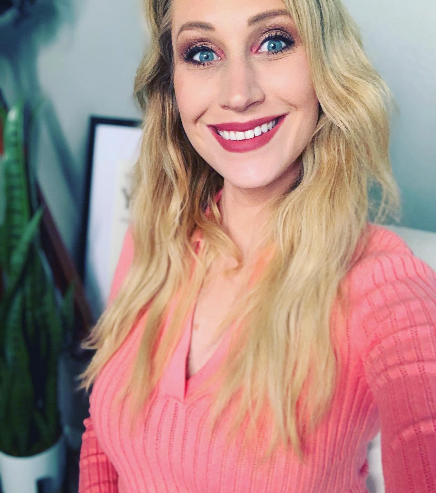 Saturday night Maude | Scrolller