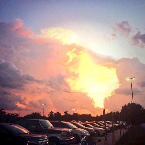 Saw this picture of a Texas shaped cloud while browsing interestingly shaped clouds | Scrolller