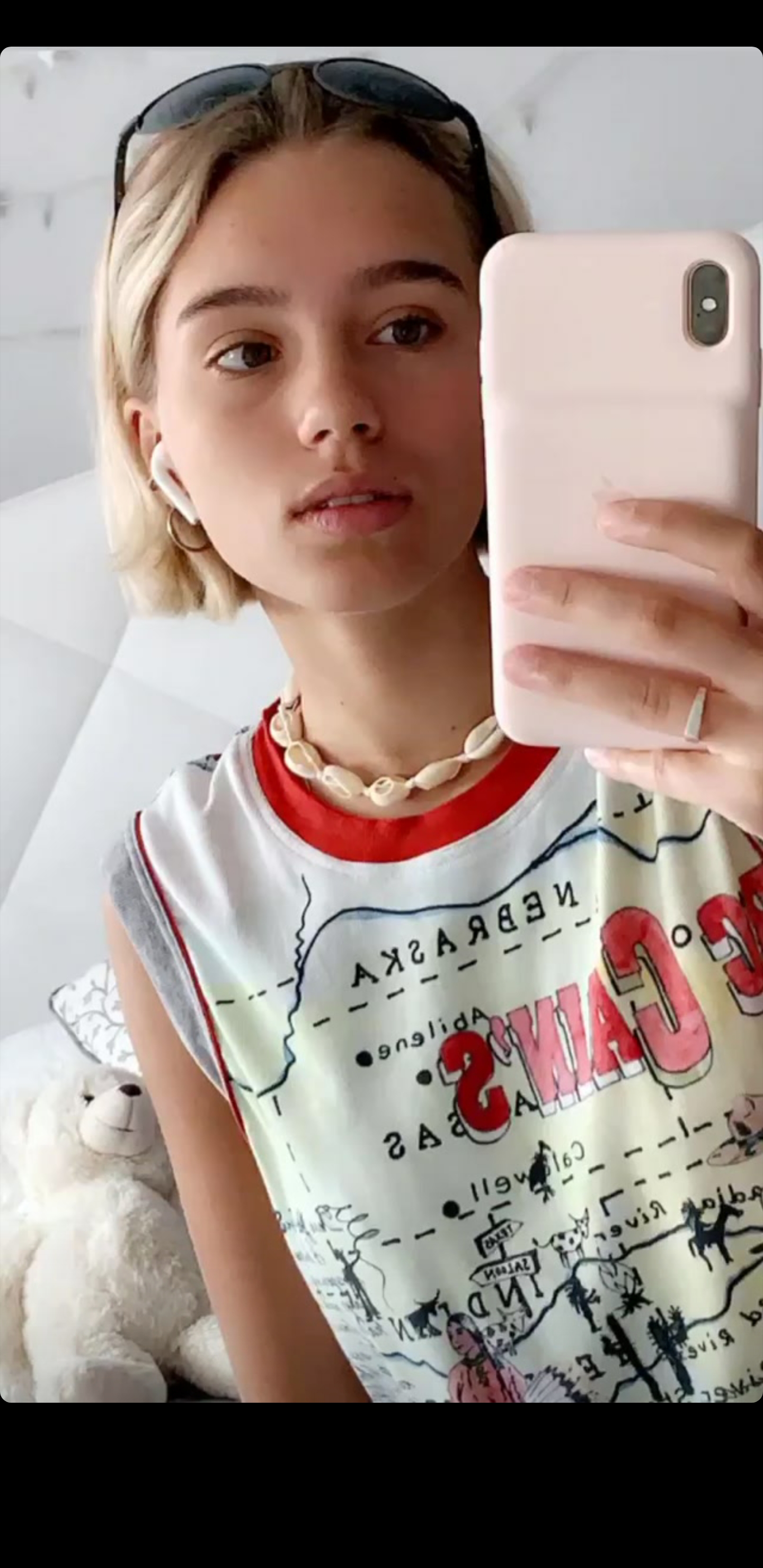 Seashell | Scrolller