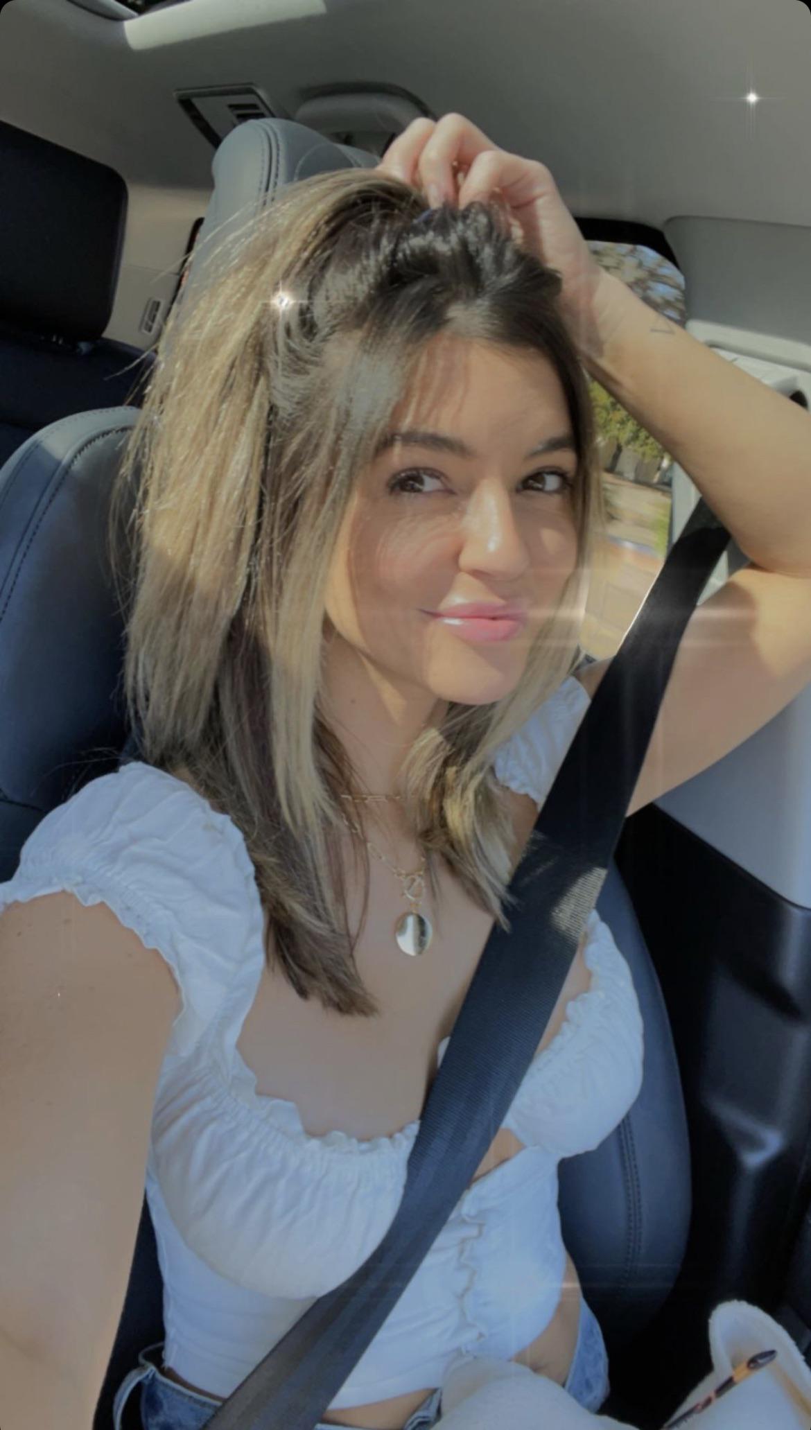 Seatbelt Selfie | Scrolller