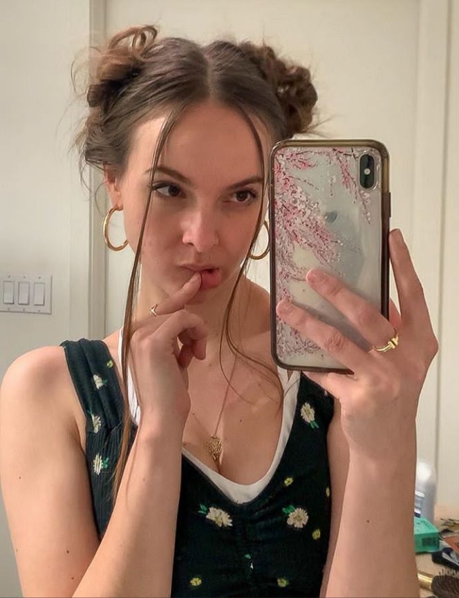 Seductive tease | Scrolller