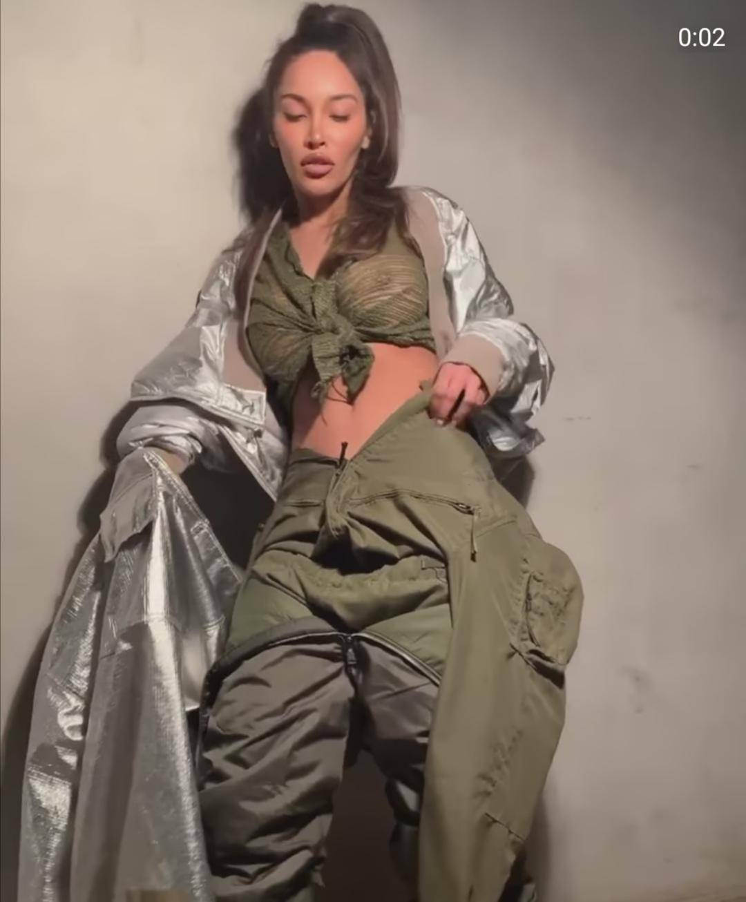 See through | Scrolller