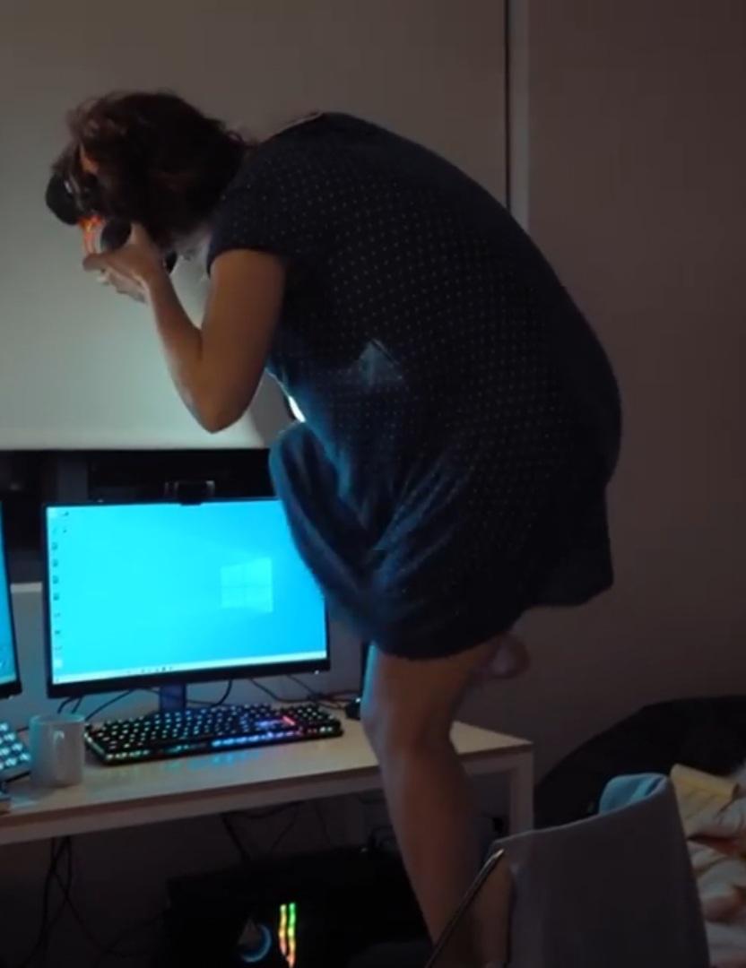 See through | Scrolller