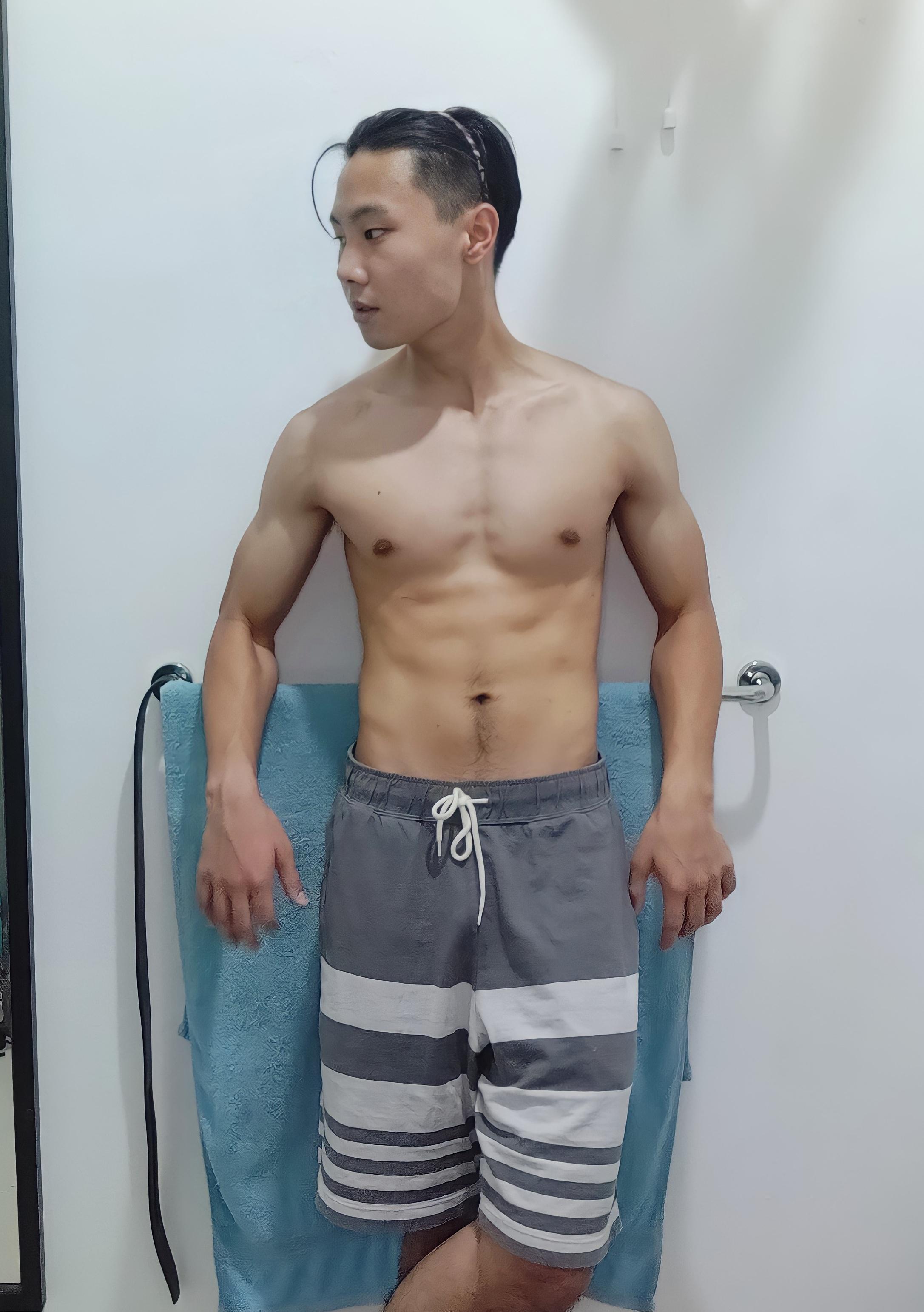 [Self] here's your court-ordered thirst trap | Scrolller