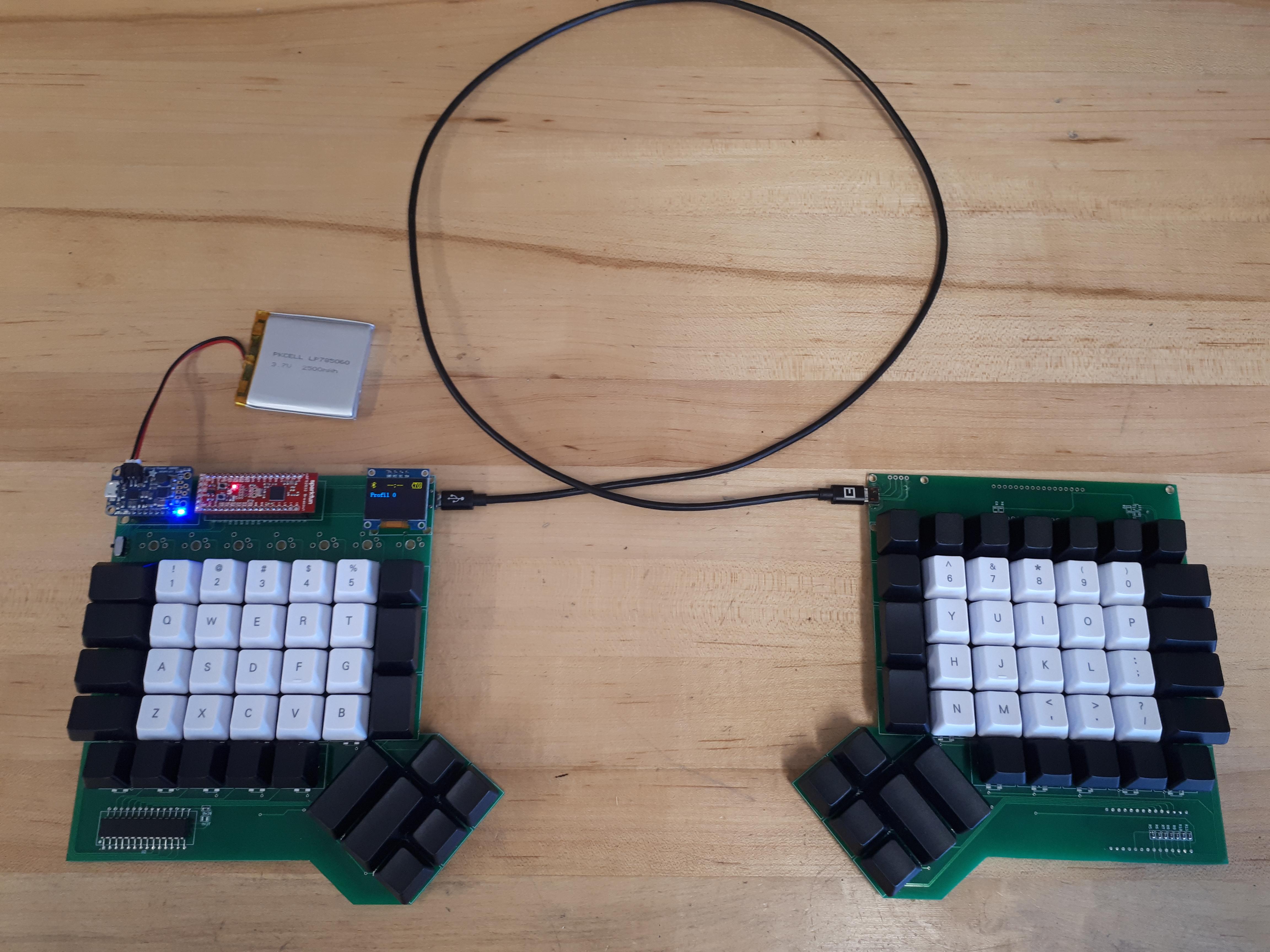 Self made PCB mounted Ergonomic Bluetooth Keyboard | Scrolller