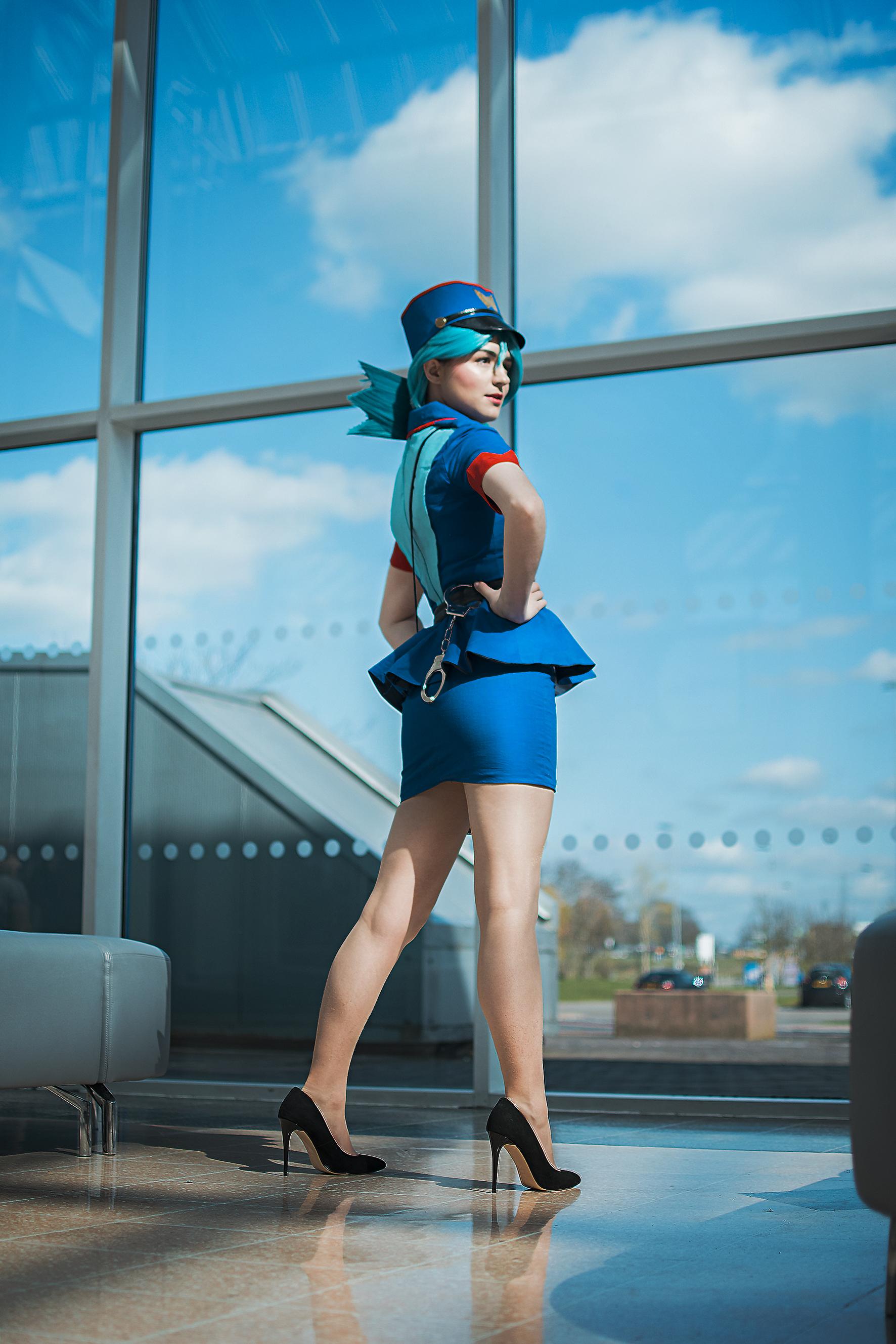 [self] OG Officer Jenny | Scrolller