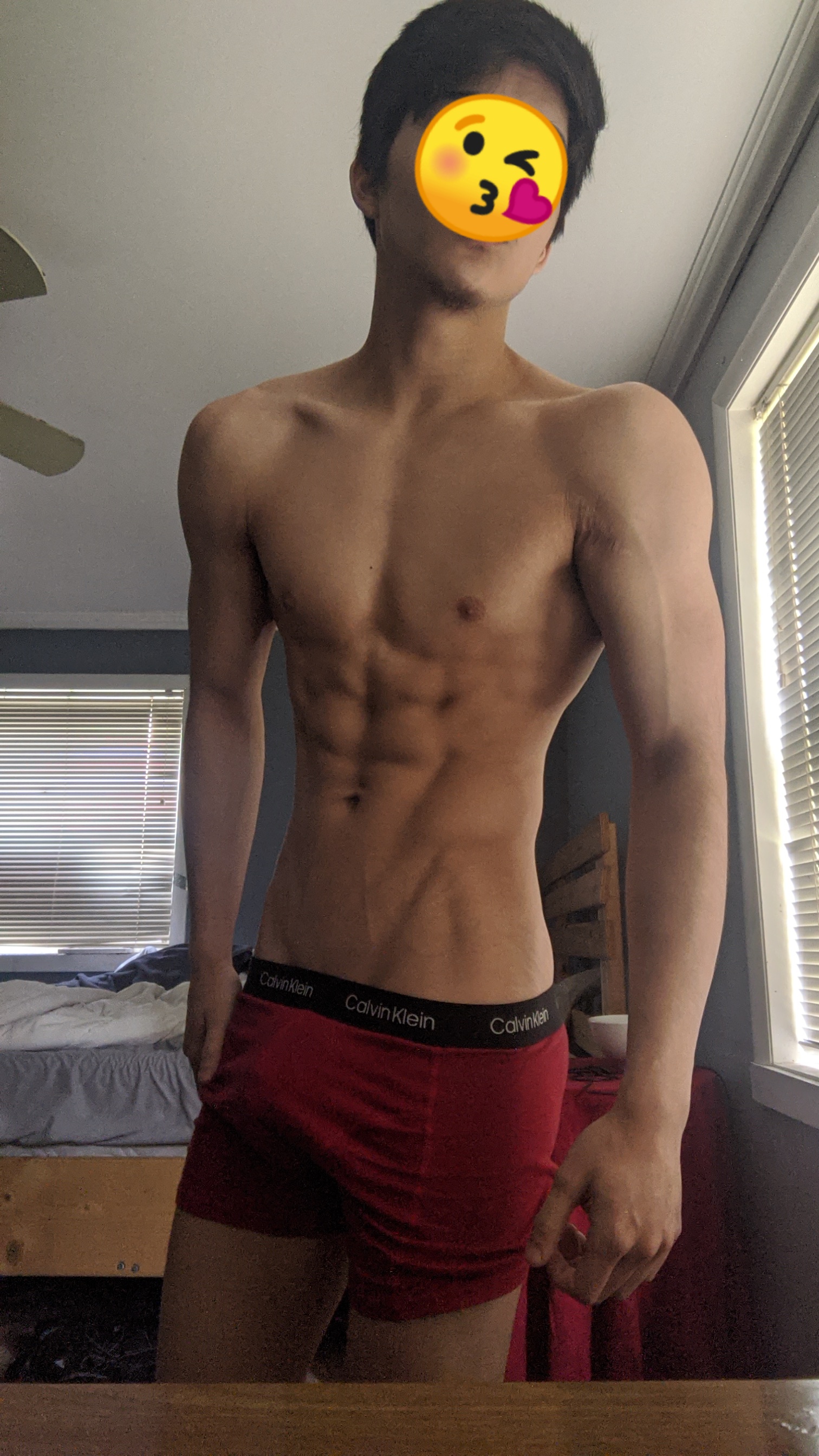 [SELLING] 19yo here with some well worn CK briefs 35$ DM for info | Scrolller