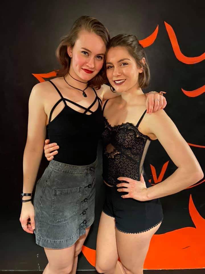 Semi-goth | Scrolller