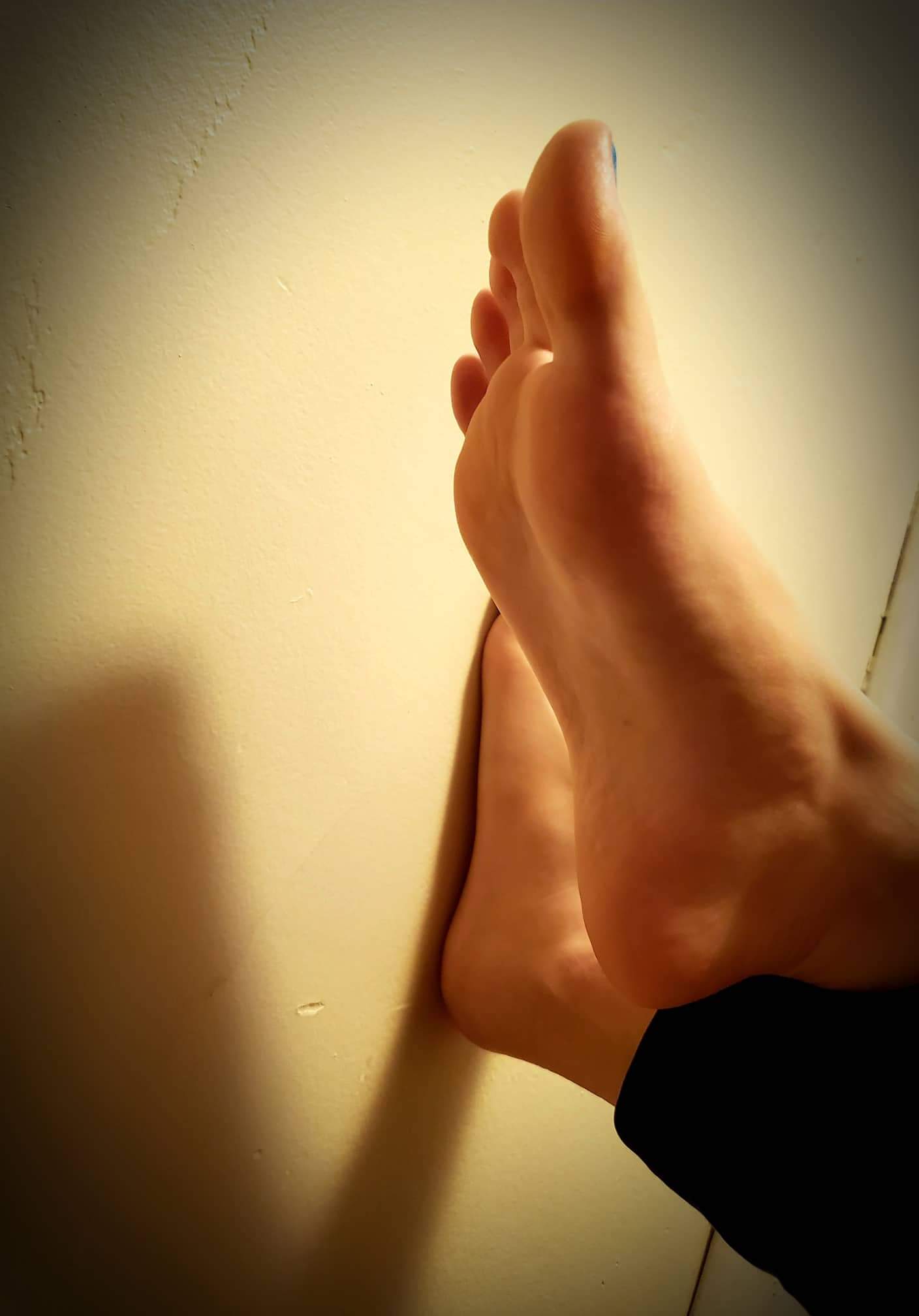 Sensual Foot Photography | Scrolller