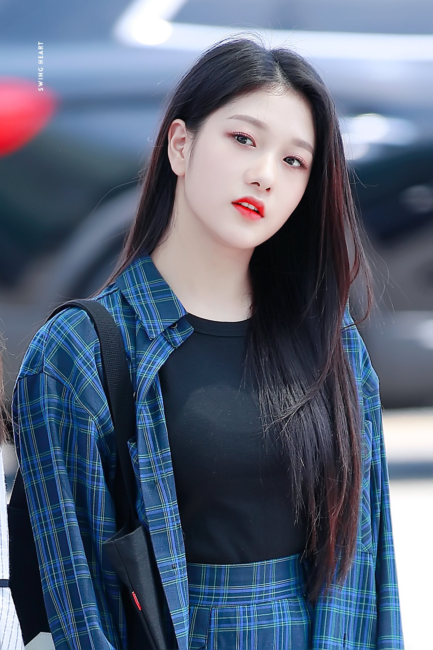 Seo Pose | Scrolller