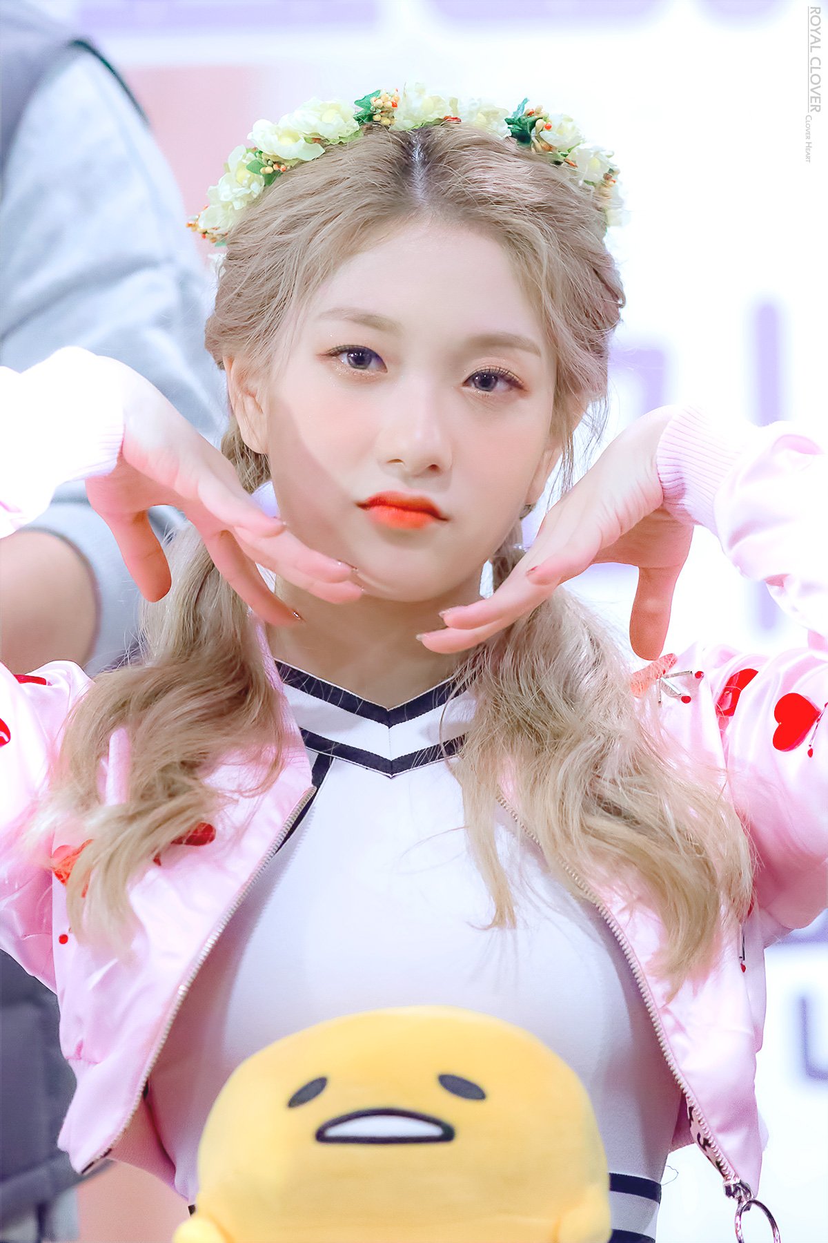 Seoyeon | Scrolller