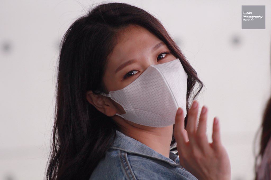 Seoyeon eye smile | Scrolller