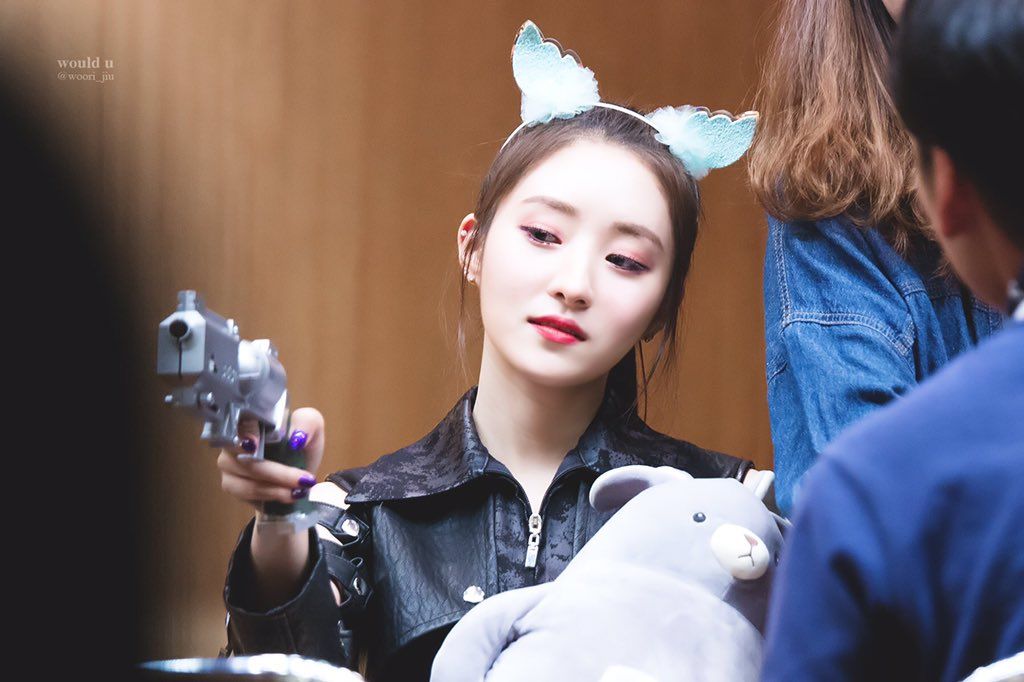 Serious SuA | Scrolller