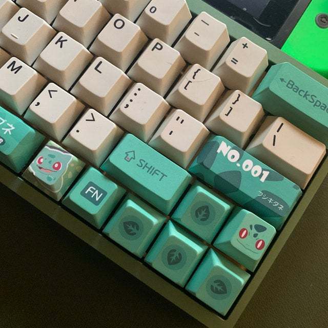 Set up my keyboard with Bulbasaur Keycap set | Scrolller