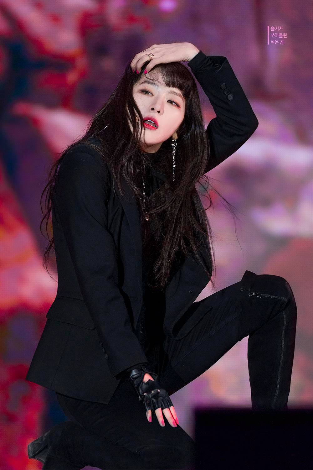 Seulgi | Scrolller
