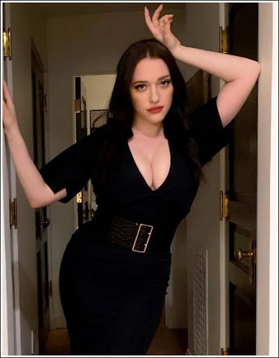 Sexting as the big tits bimbo, kat dennings | Scrolller