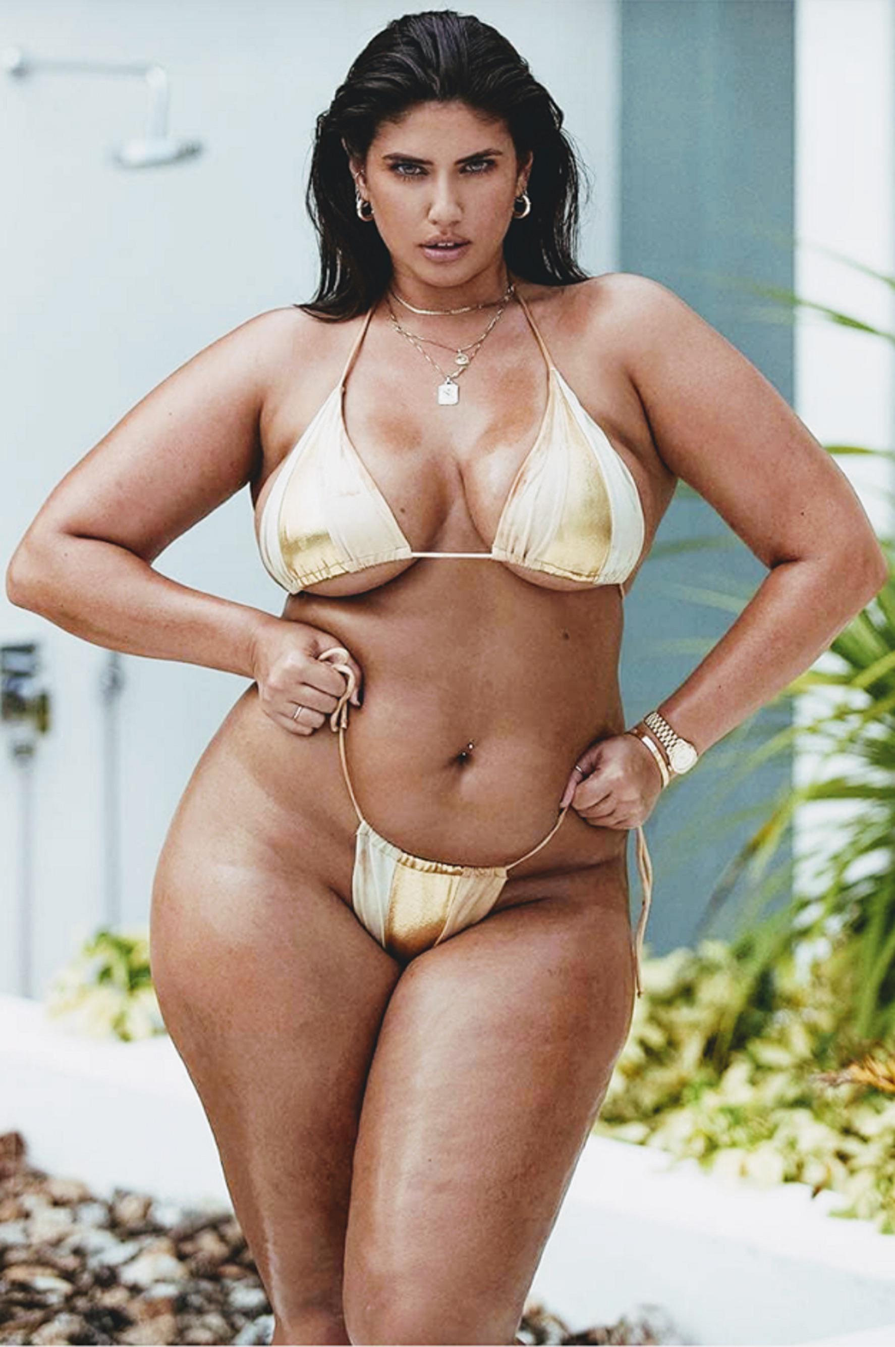 Sexy La'Tecia Thomas | Scrolller