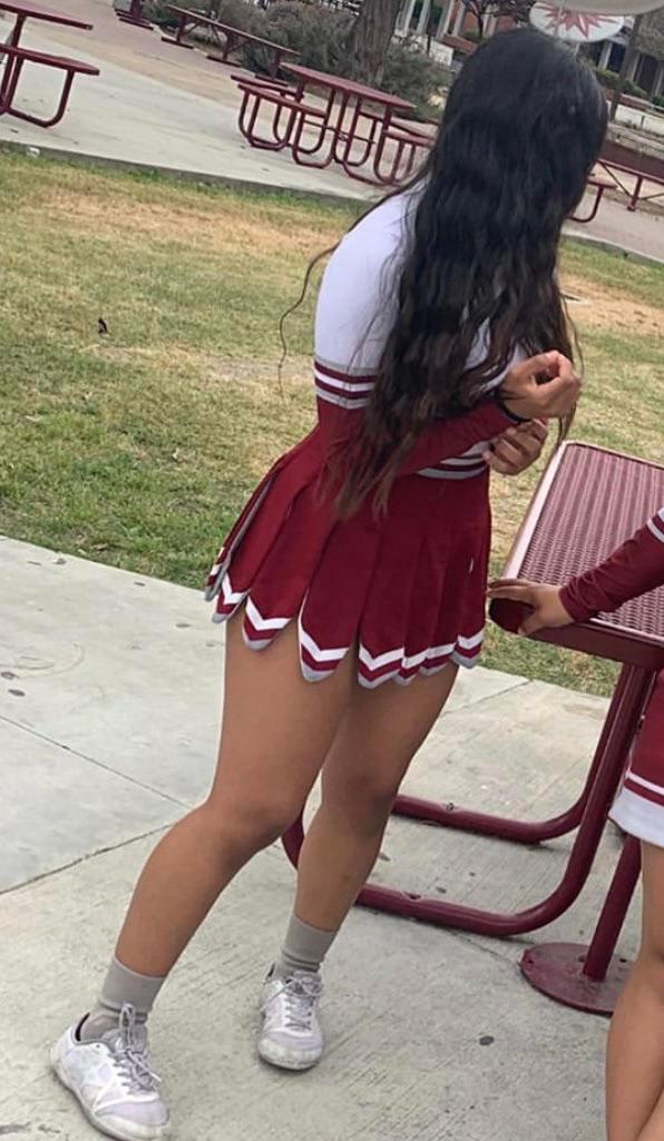 Sexy legs | Scrolller