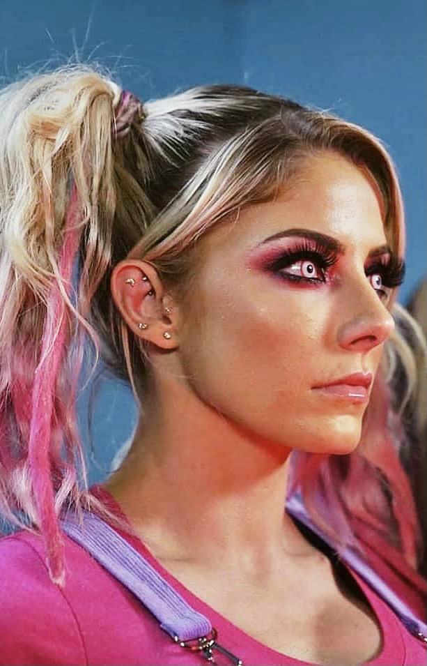 Sexy Lexi | Scrolller