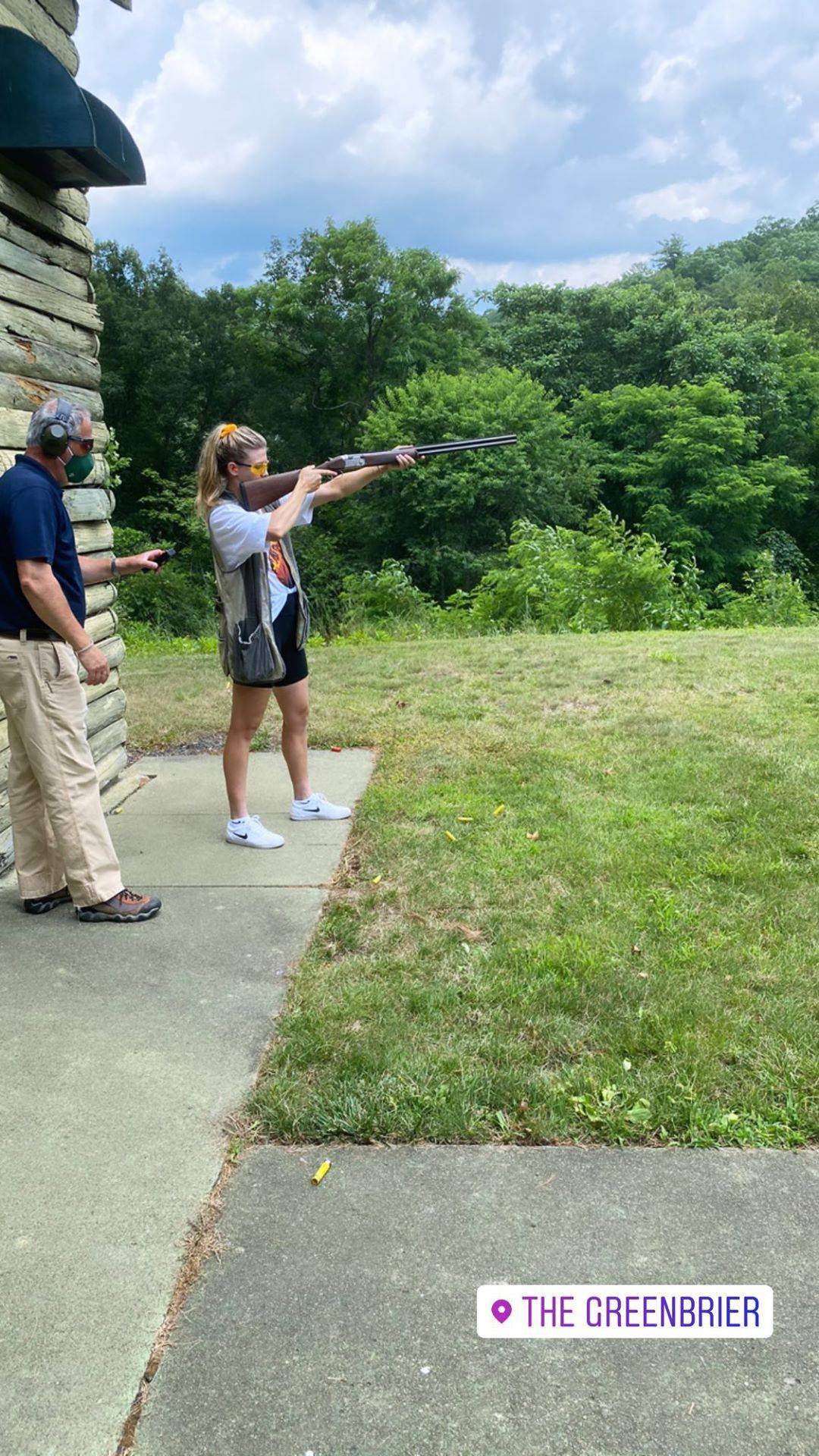 Sexy shooter | Scrolller