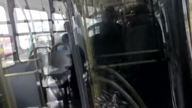 Finishing him off on the bus | Scrolller