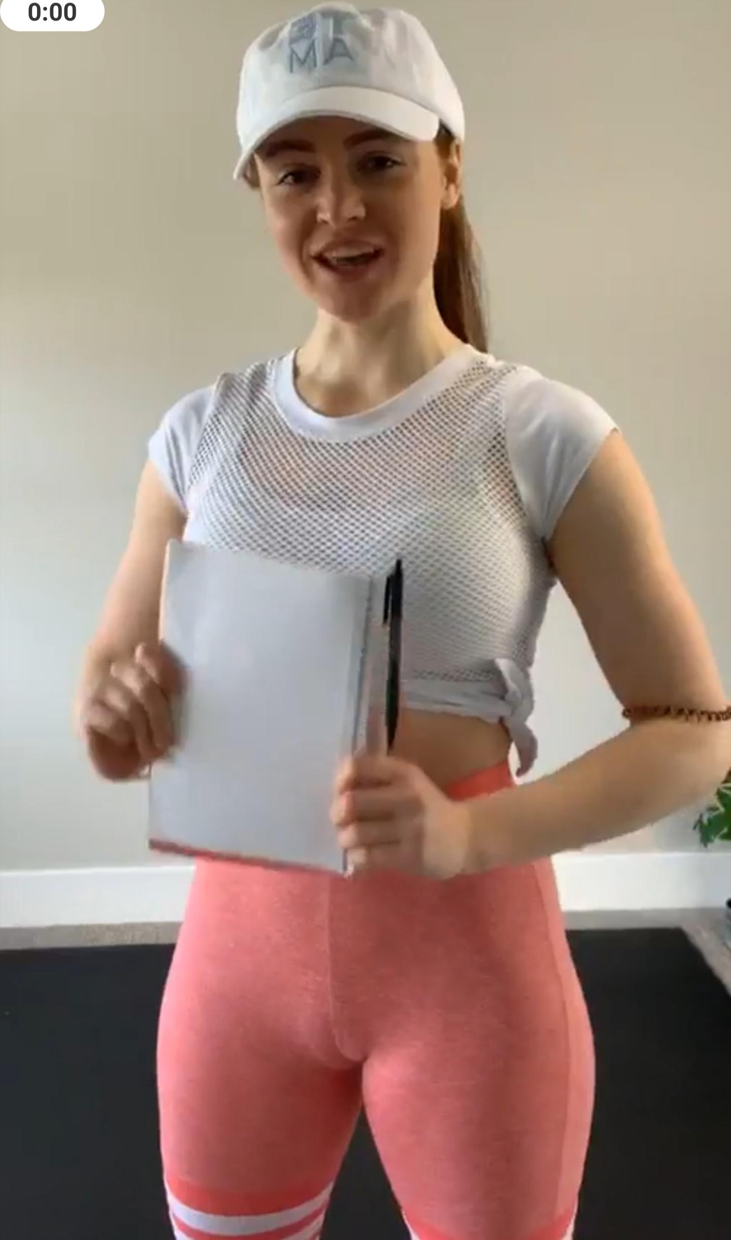 She is doing it on purpose for sure | Scrolller