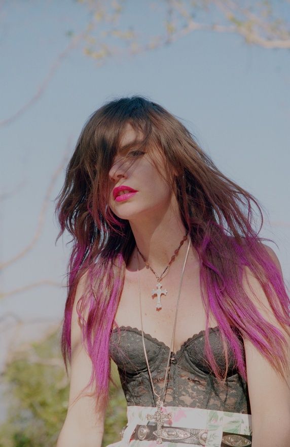 She just put the tip in the pink | Scrolller