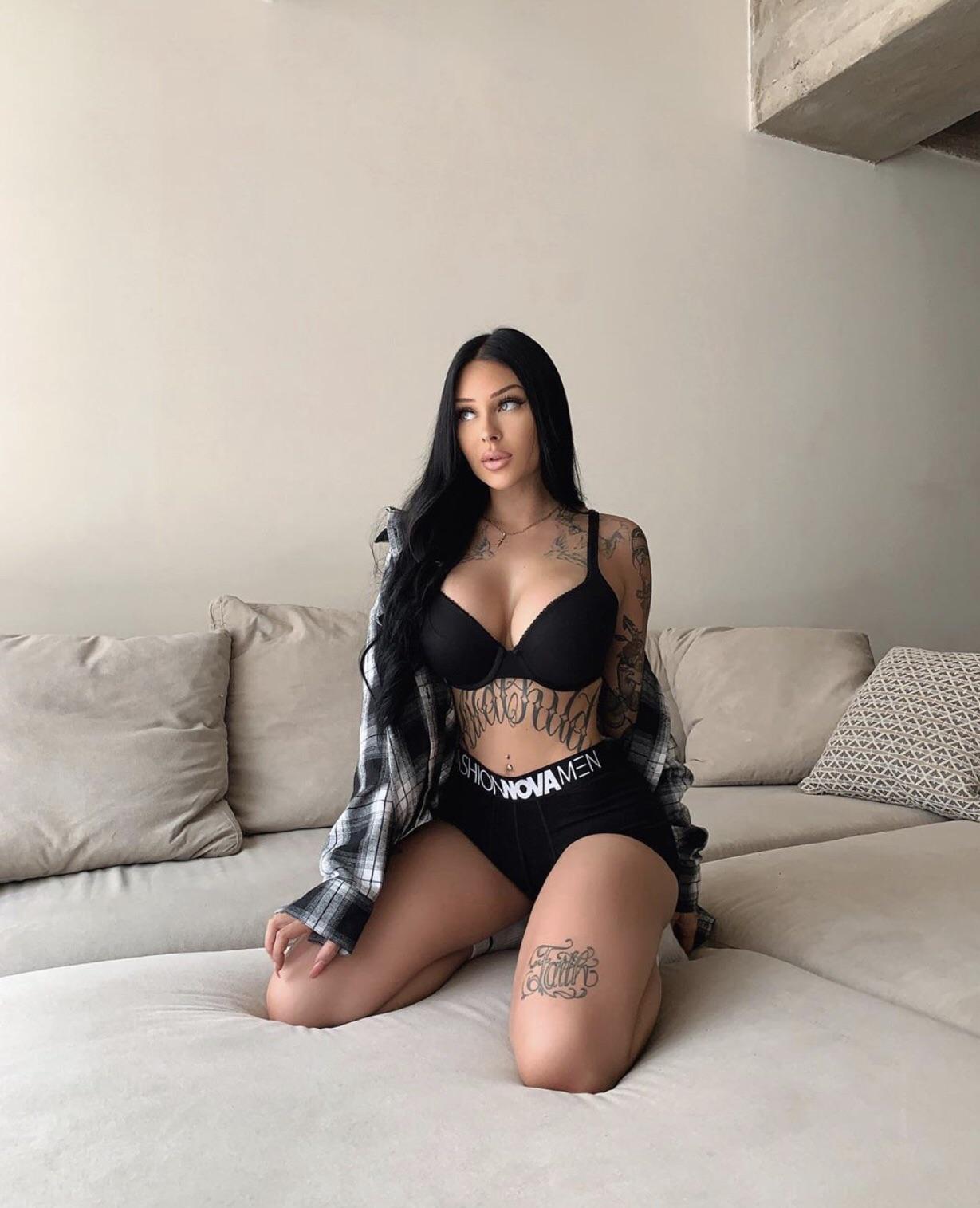 She needs more content😩 | Scrolller