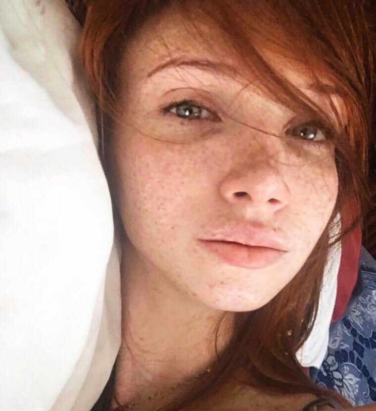 She needs your cum all over her beautiful freckled face | Scrolller