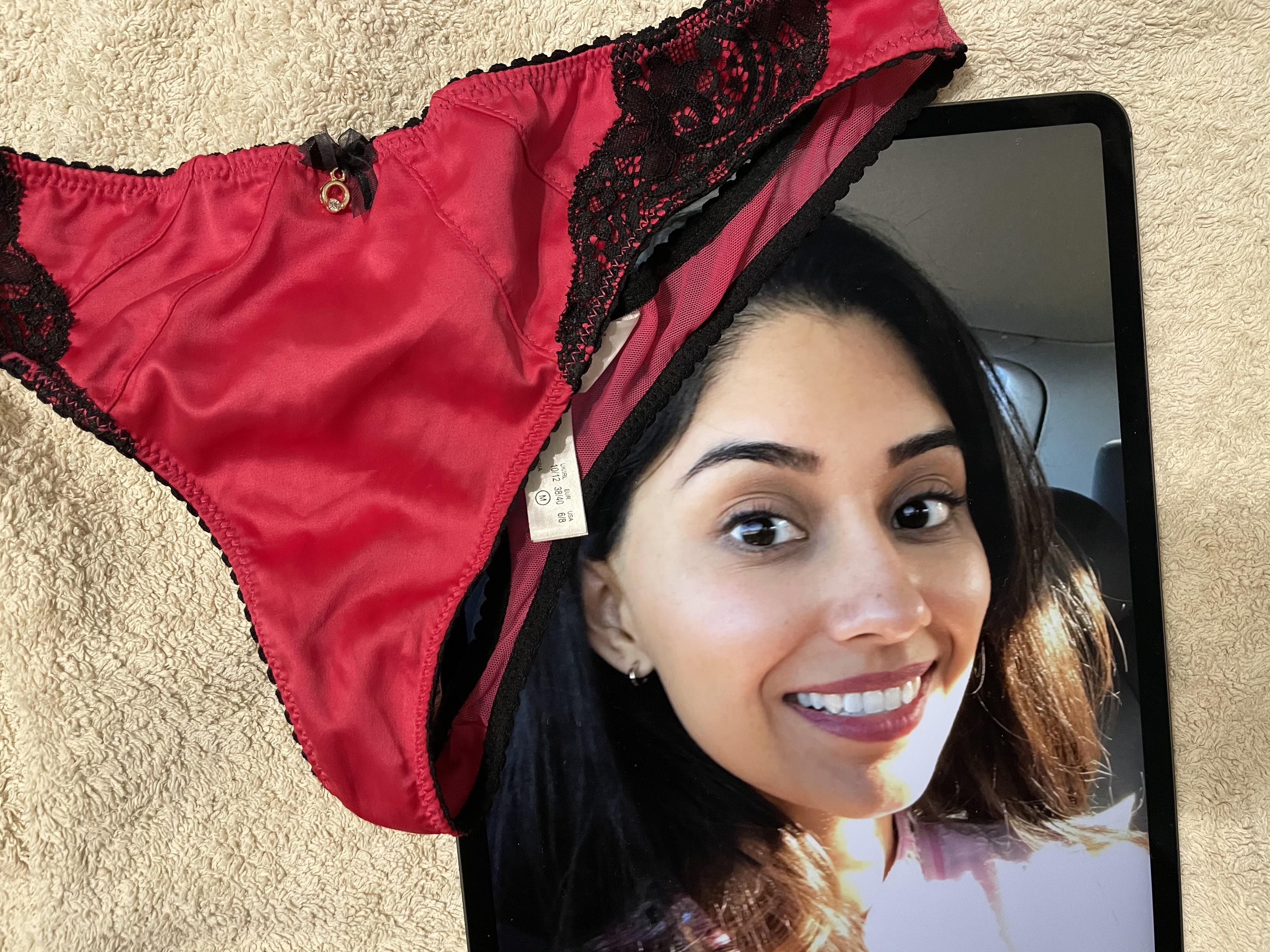 She’s a thong queen 😋😈 | Scrolller