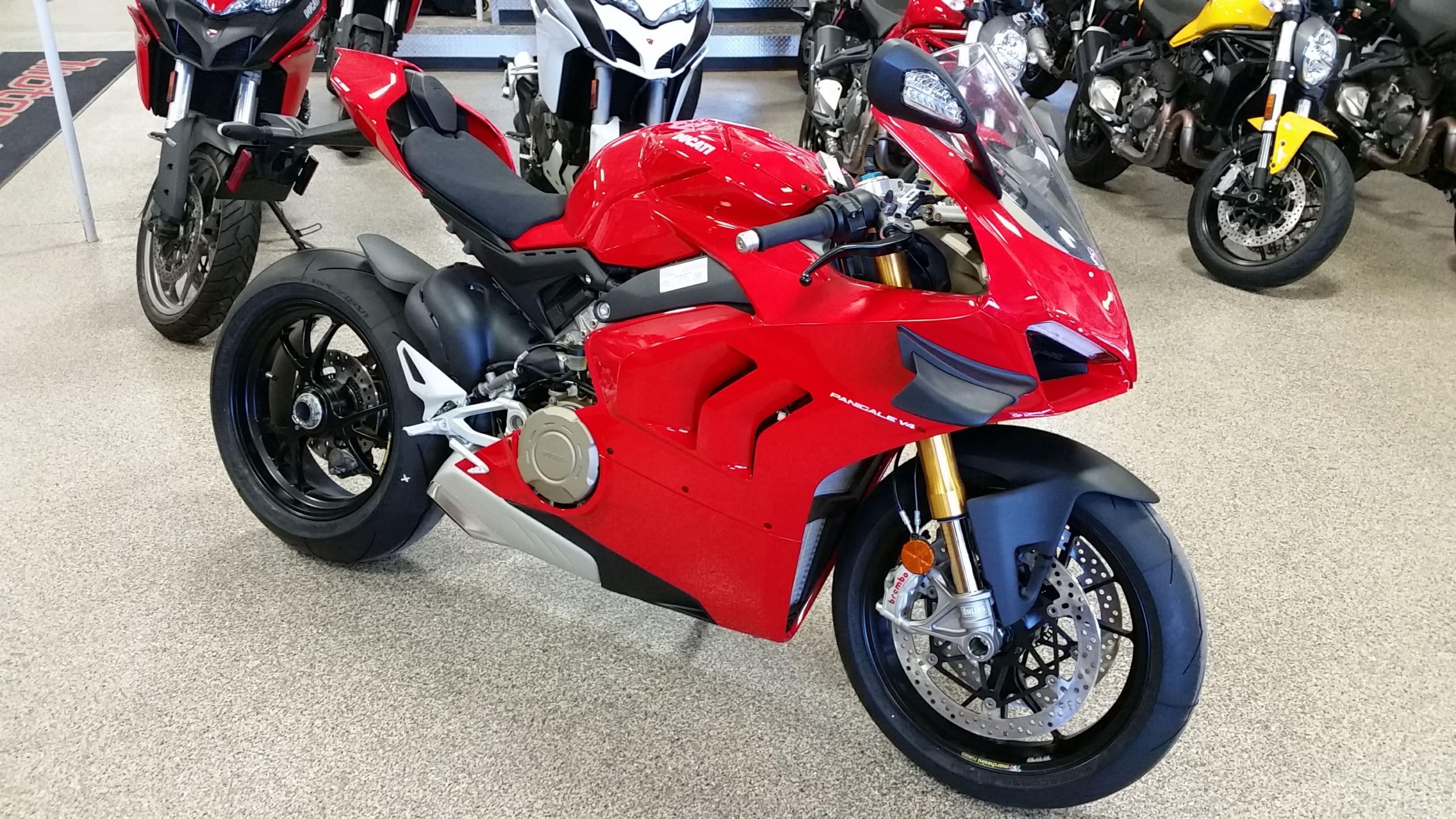 She’s mine boys!!!! Picking her up Tuesday 😍 | Scrolller