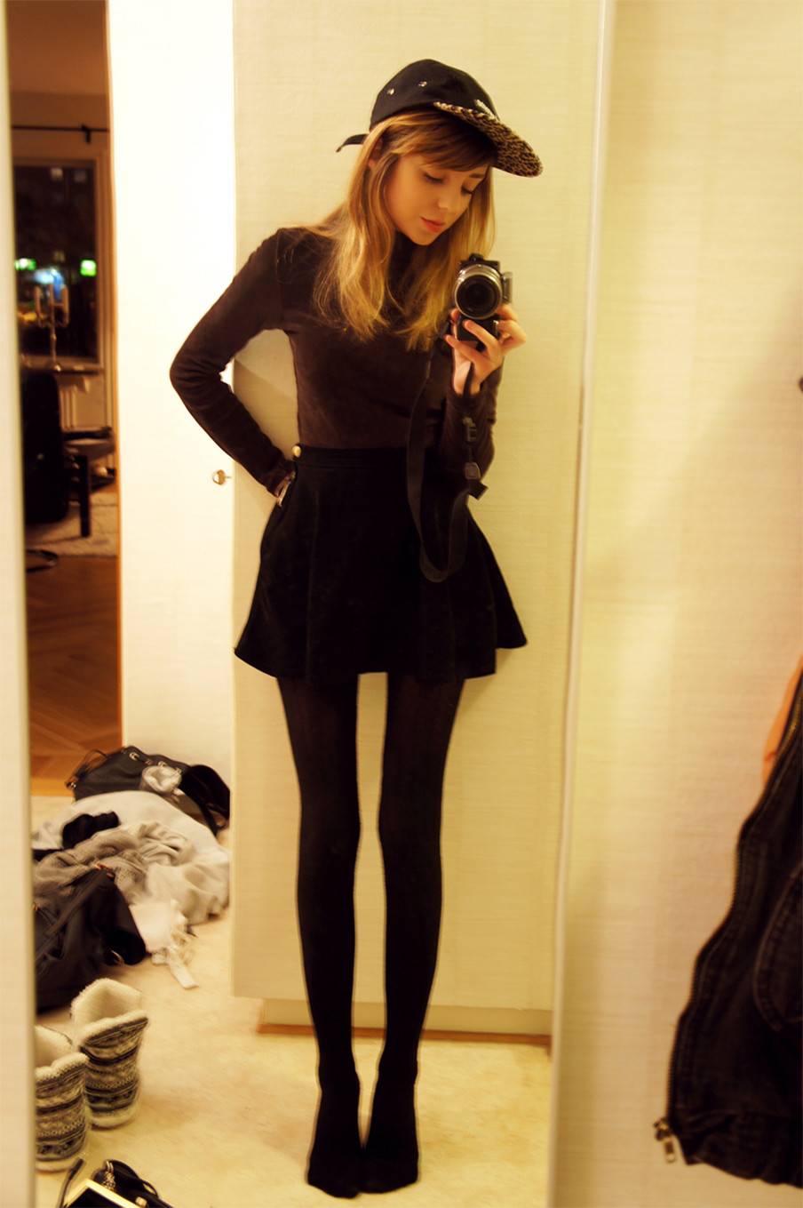 Shelley Mulshine- old skool selfie | Scrolller