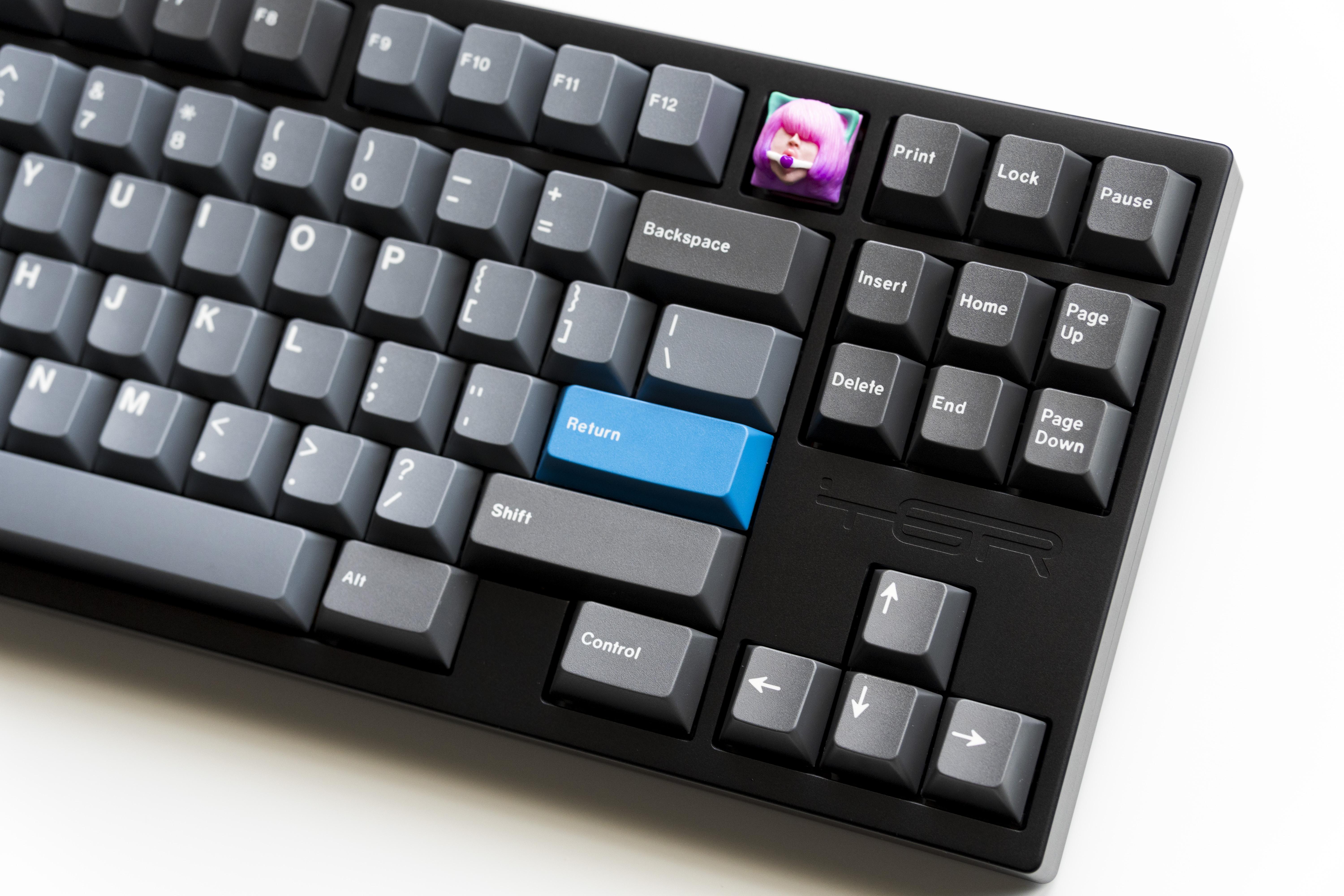 She's a keeper.. | Scrolller