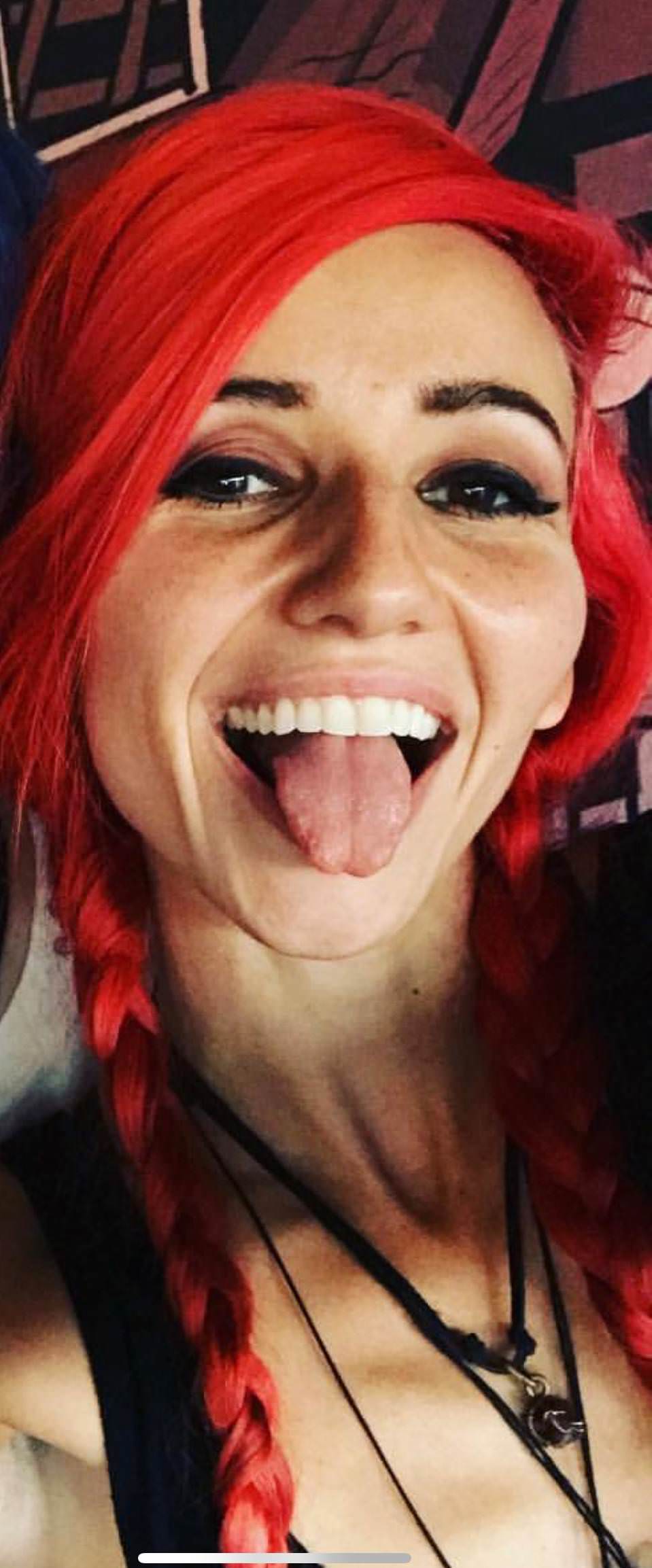 she's just asking for it ;) | Scrolller