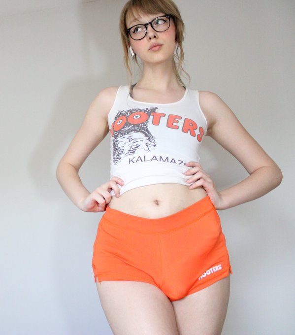 She's large | Scrolller