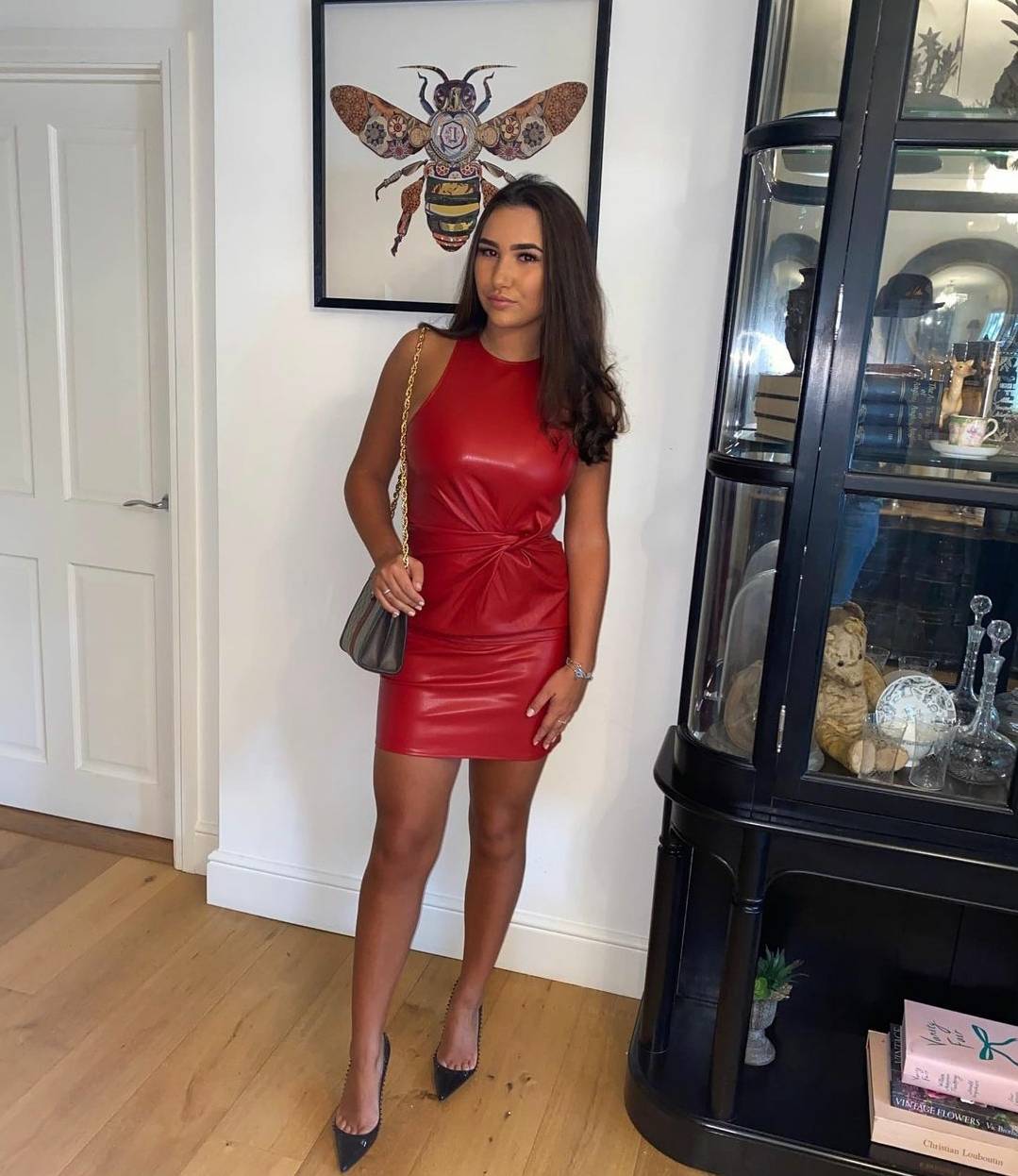 Shiny in red | Scrolller