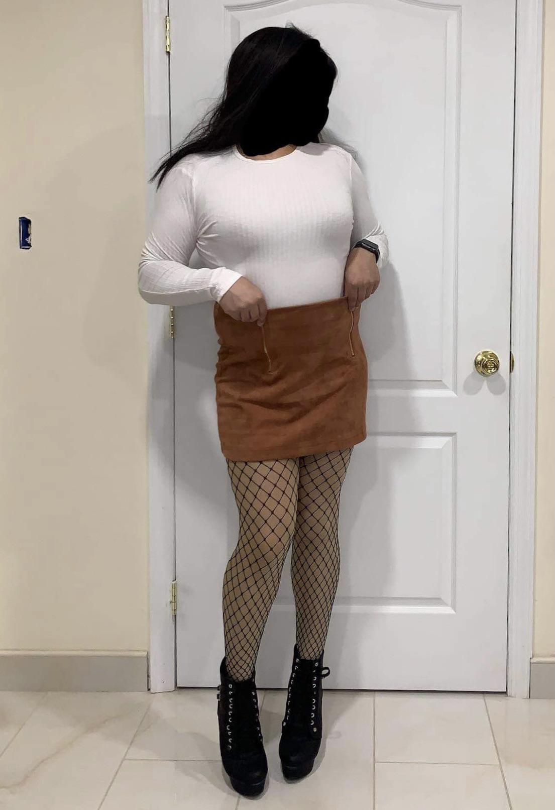 Should I keep the white shirt or change? | Scrolller