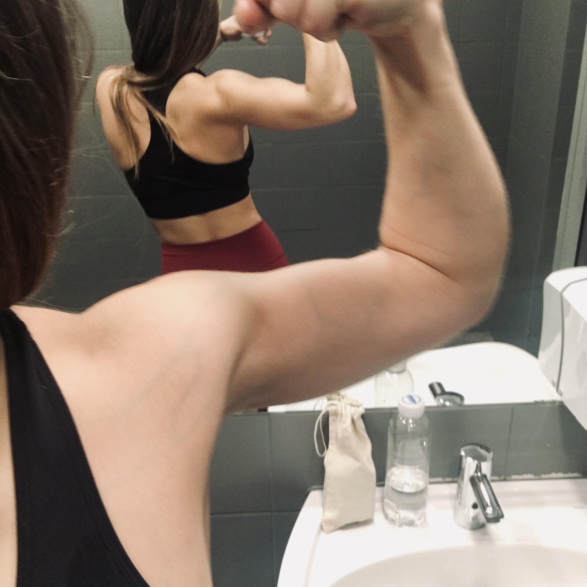 Shoulder pump secured | Scrolller