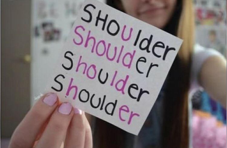 SHOULDER SHOULDER SHOULDER SHOULDER | Scrolller