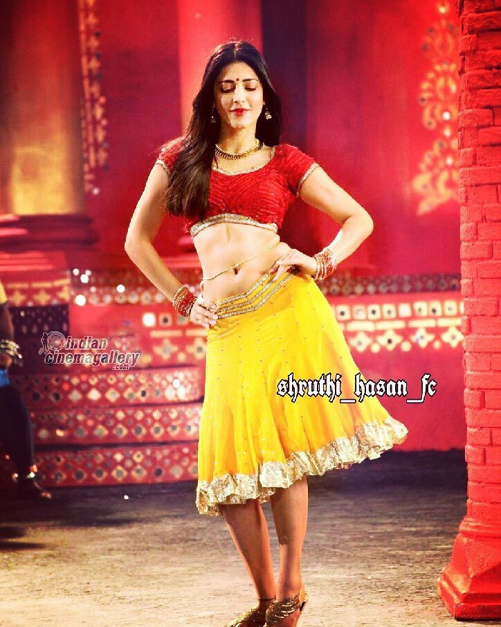 Shruti Hasan | Scrolller