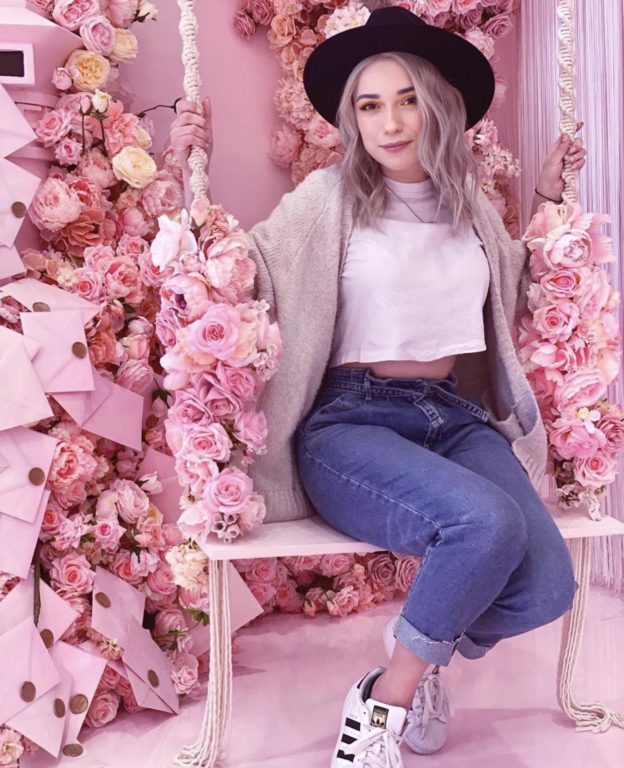 Shubble aka Shelby Graces | Scrolller