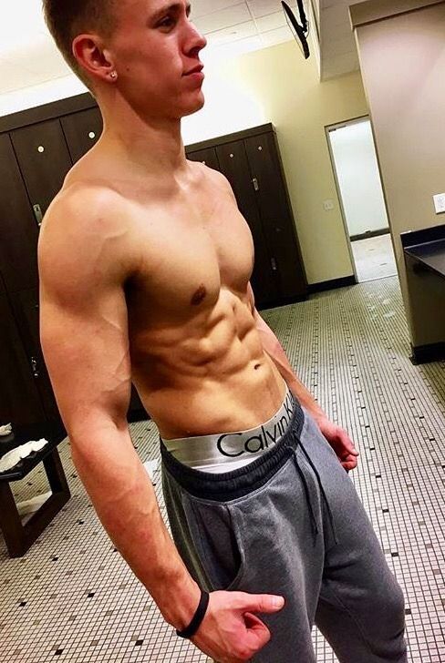 Side Profile | Scrolller