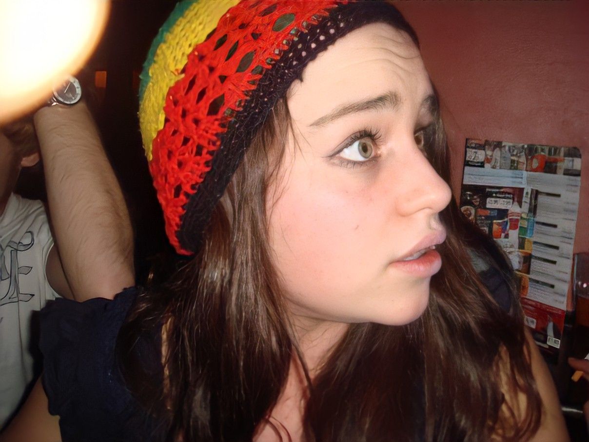 Side profile | Scrolller