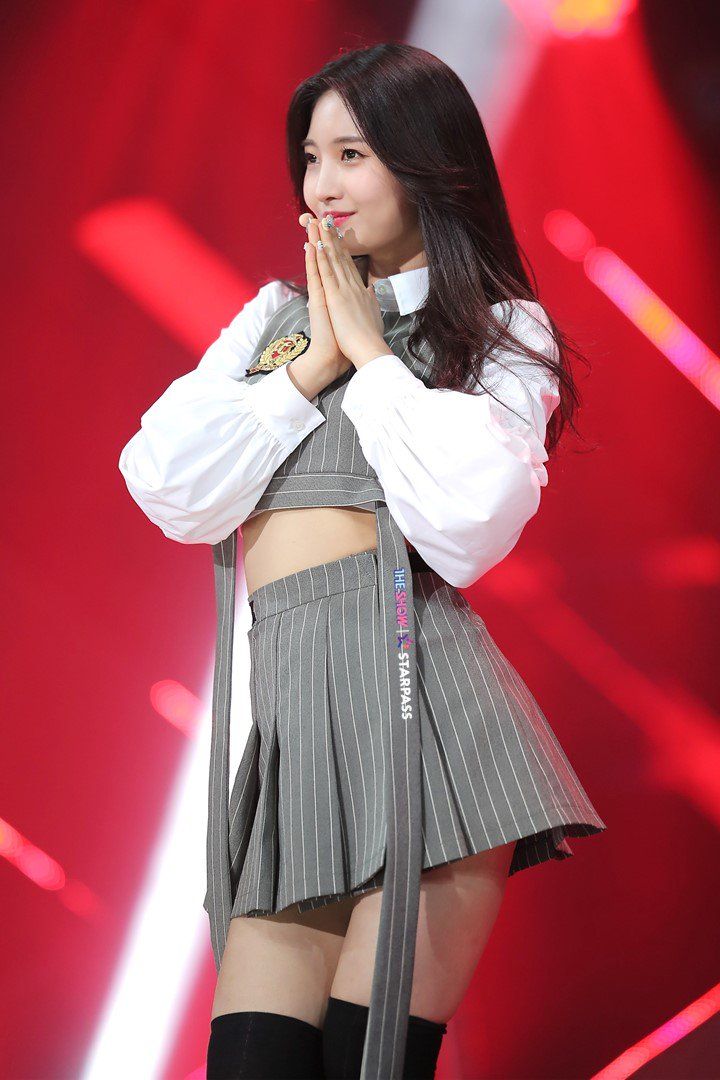 Sihyeon pray | Scrolller