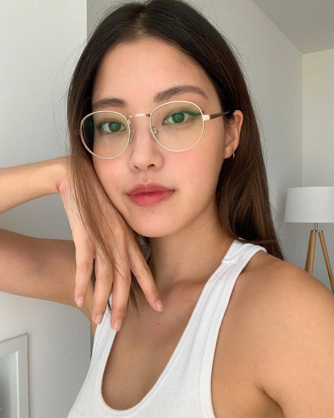 simple beauty | Scrolller