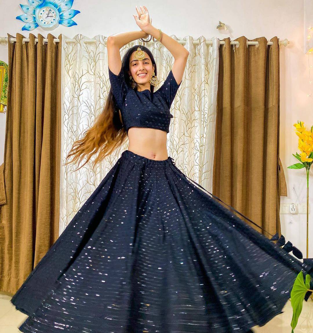 Simrat Kaur | Scrolller