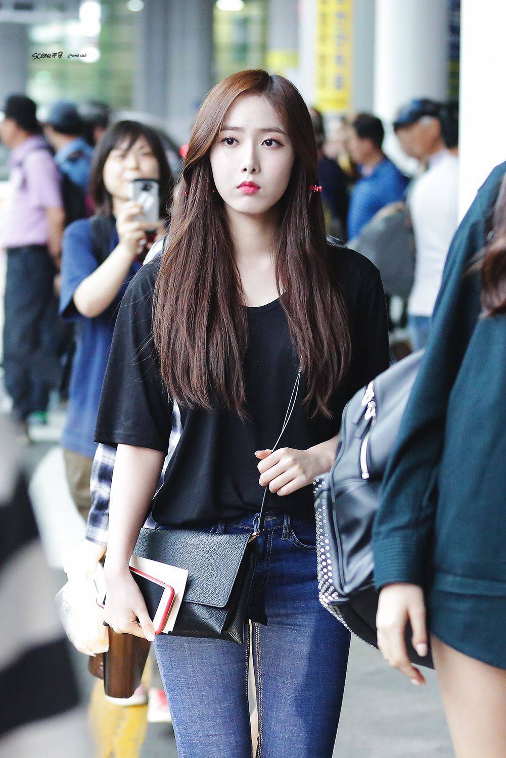SinB | Scrolller